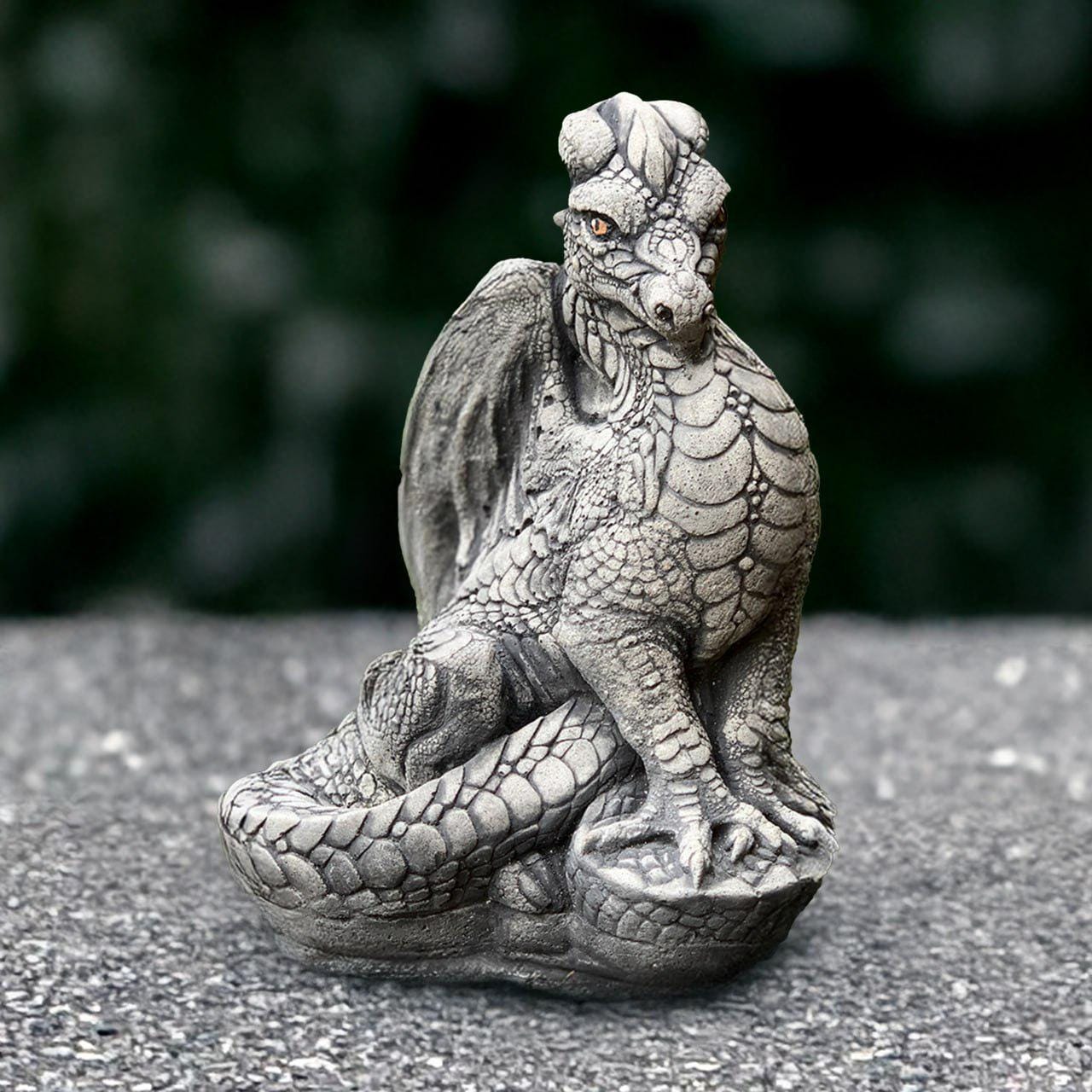 Sitting Dragon Statue Concrete Large Dragon Figurine Outdoor Wildlife ...