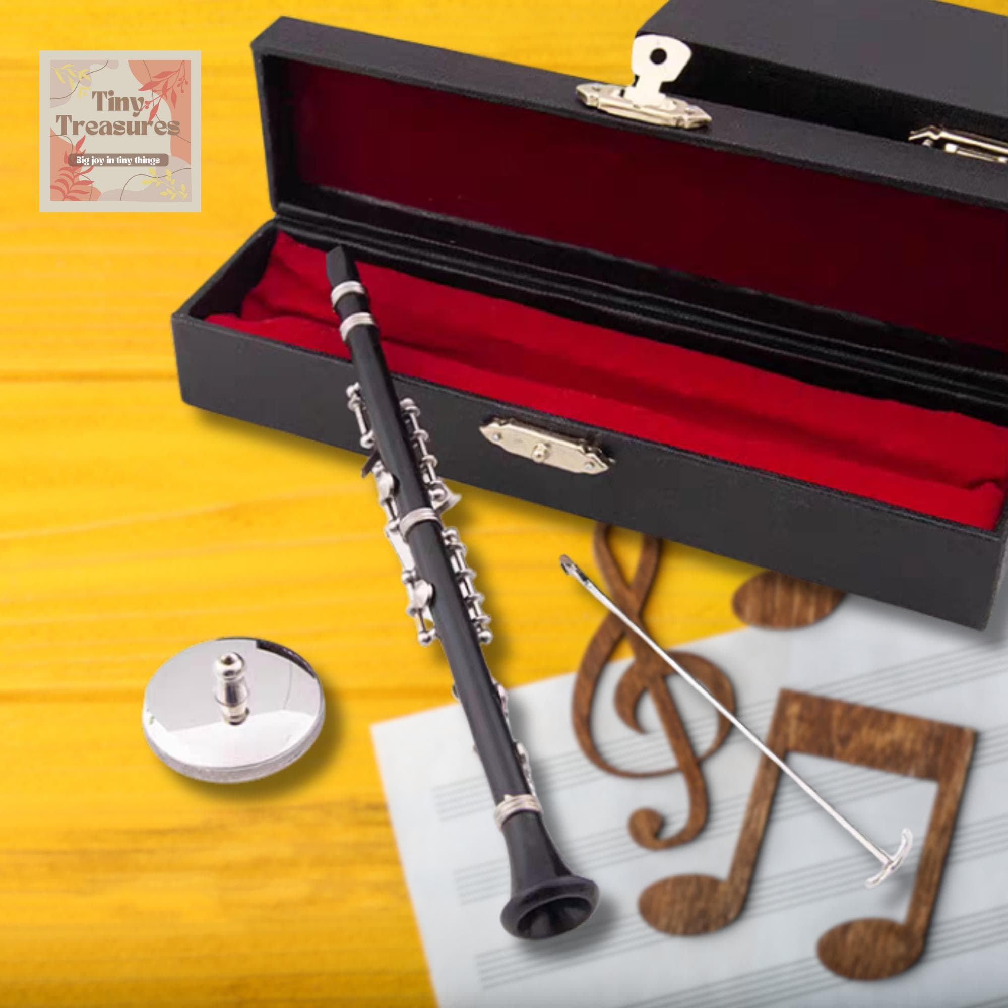 Miniature Clarinet With Stand / Case – Perfect Gift for Musicians ...