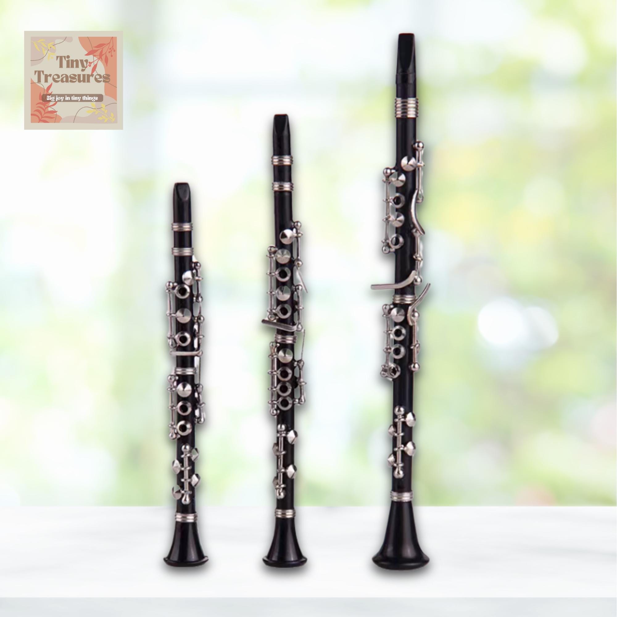 Miniature Clarinet With Stand / Case – Perfect Gift for Musicians ...