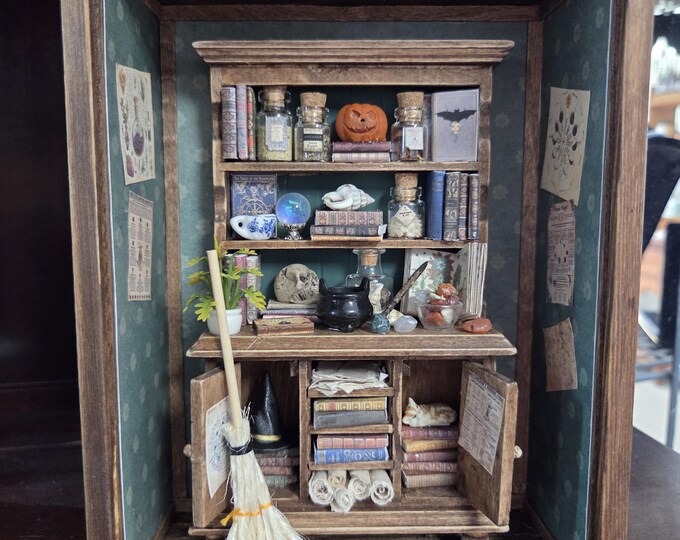 Witchy Room Box Kit- 200 Miniatures- Witchcraft, Dark Academia ...