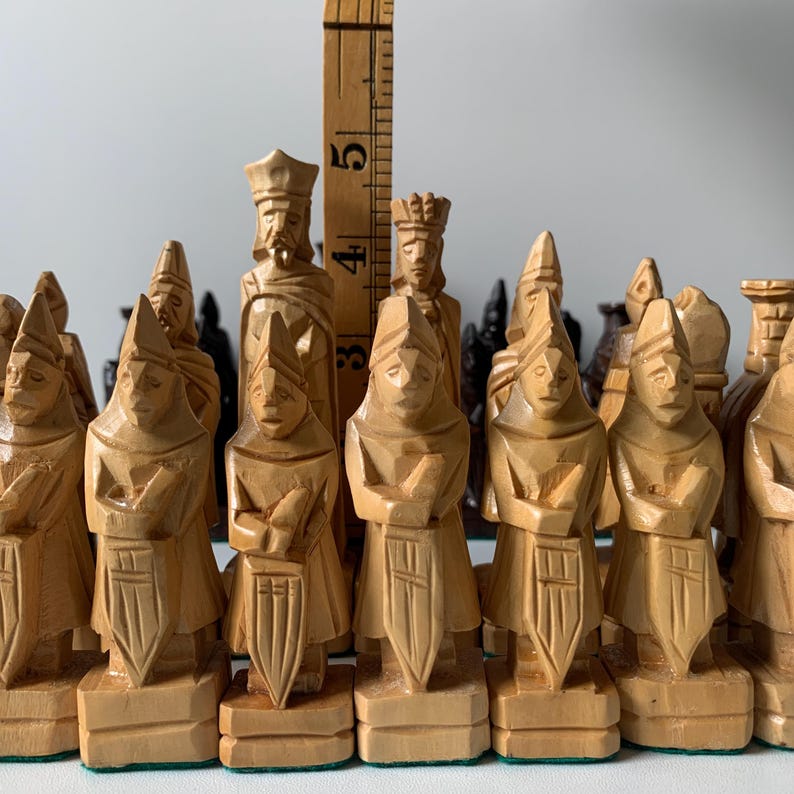 Vintage 1970s Hand Carved Wood Chess Set – 15th Century Florentine ...
