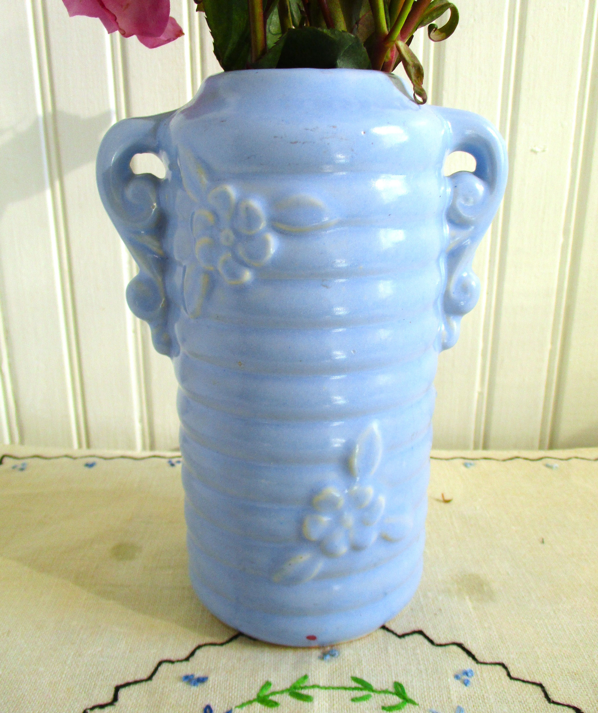 Vintage Shawnee Periwinkle Blue Flower Beehive Vase - Etsy