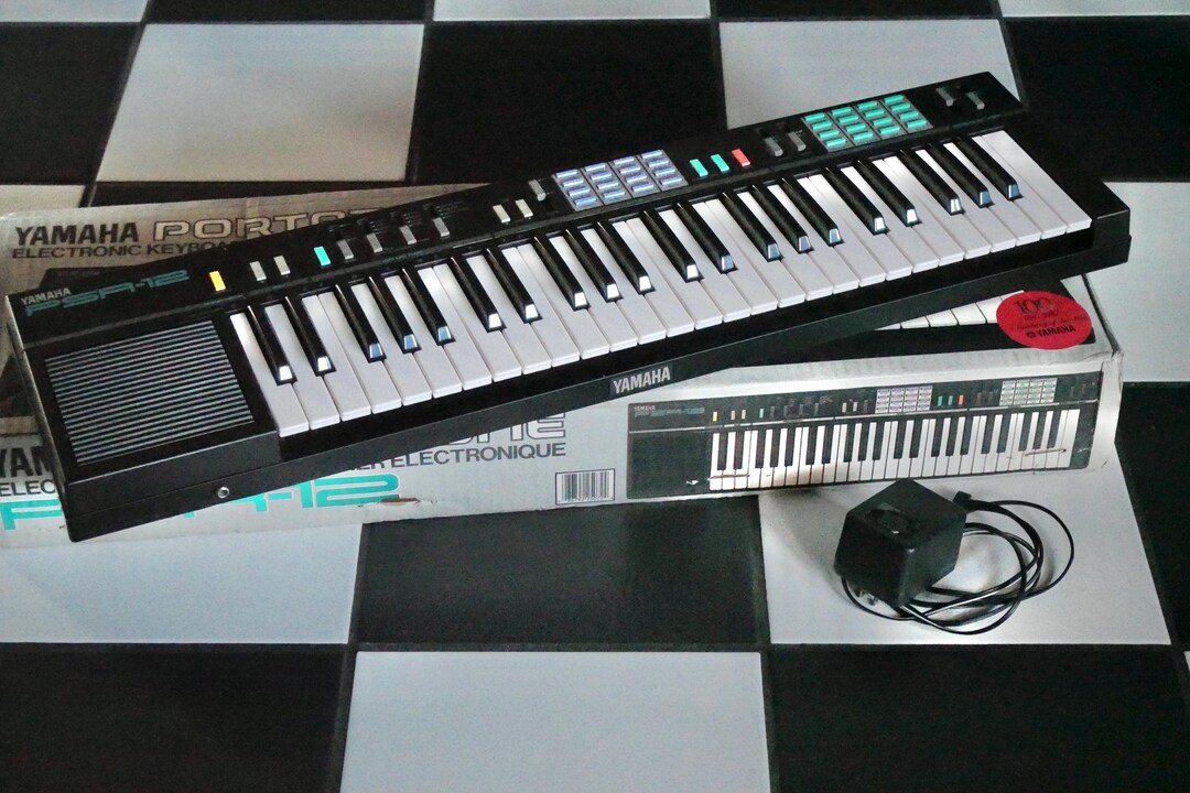 1987 Yamaha PSR-12 Keyboard - Near Mint Synth for Time-traveling ...