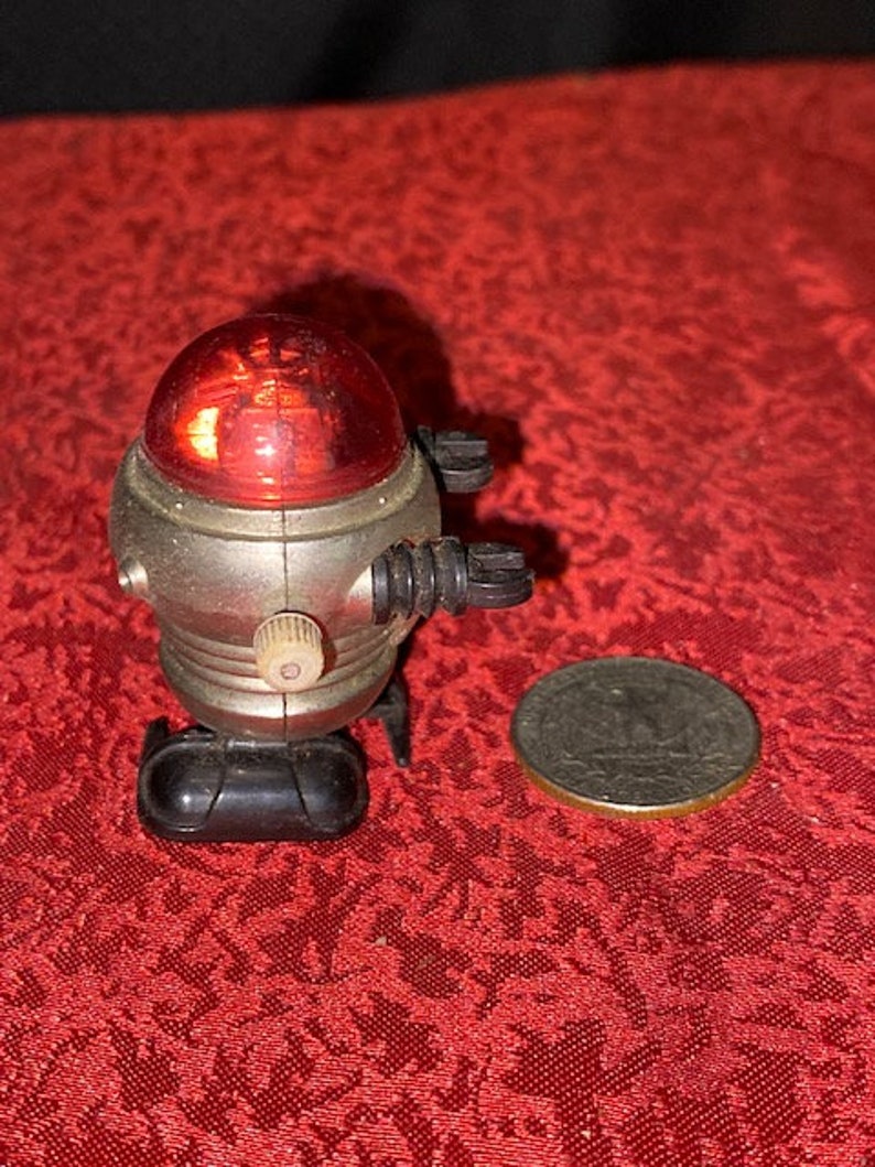 1977 Tomy Walking Wind up Robot (quarter Shown for Reference) - Etsy