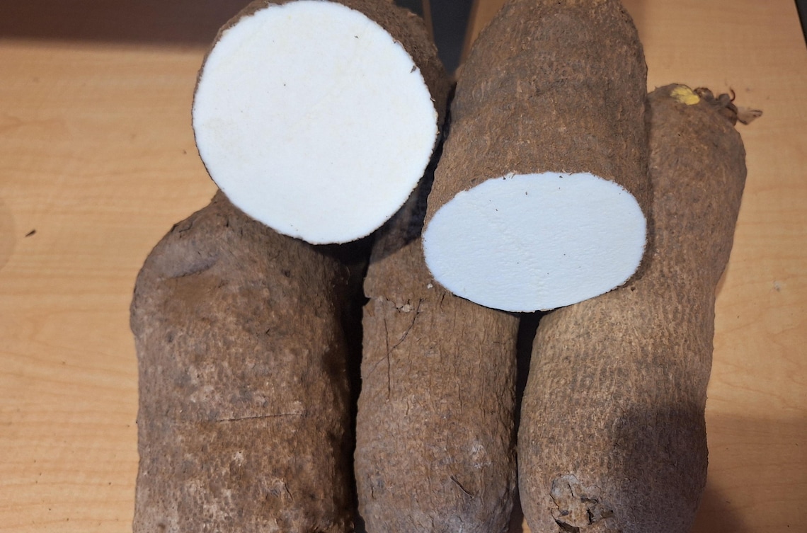 Ghana Yam/ Yam Full Box / Yam Half Box / Yam Quarter Box/ Fresh Ghana ...