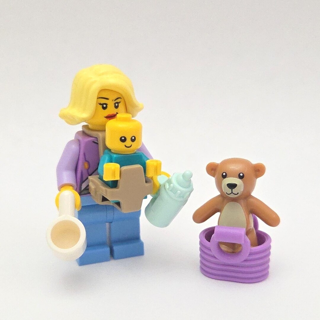 LEGO Mom & Infant Minifigure Set - Baby Carrier Teddy Bear Bottle ...