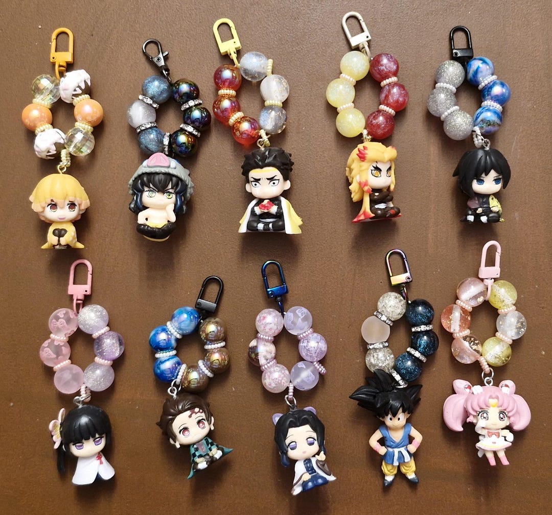 Anime Circle Figure Beaded Keychain/bag Charm - Etsy