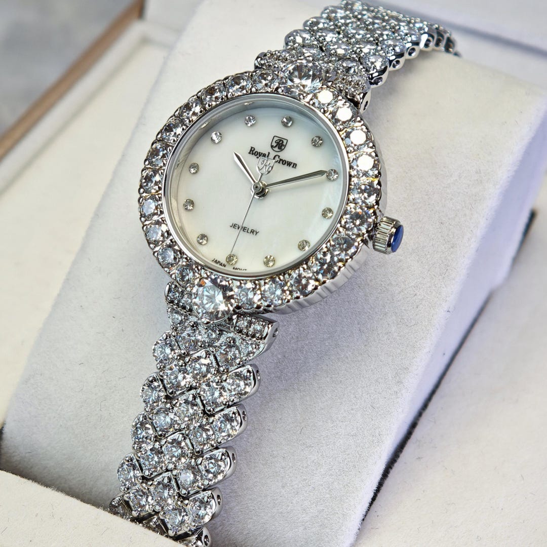 Classy AA Grade Round Brilliant-cut Simulated Diamond Ladies Dress ...