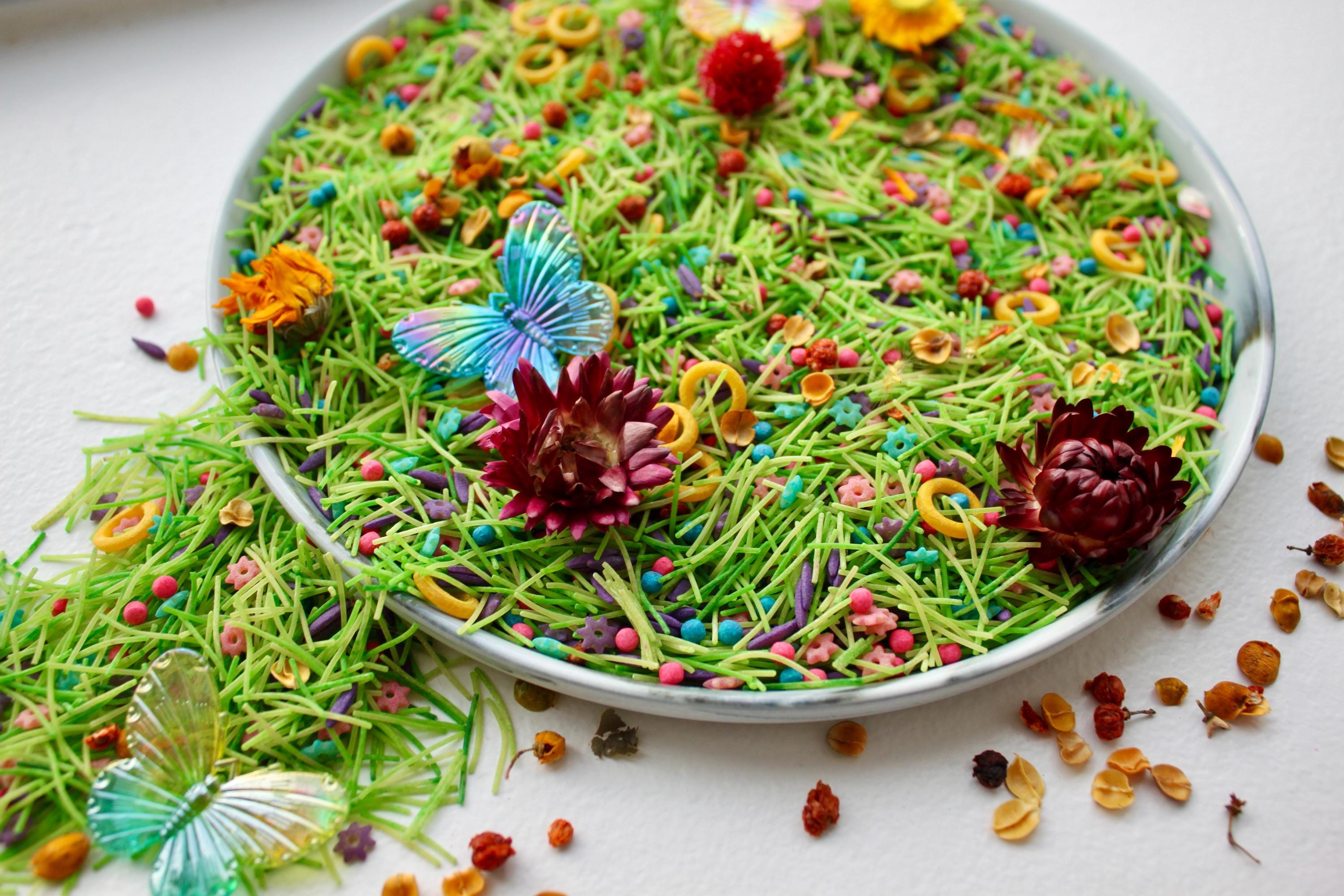 Spring Sensory Bin Filler, Flower Garden Sensory Bin, Grass Sensory Bin ...