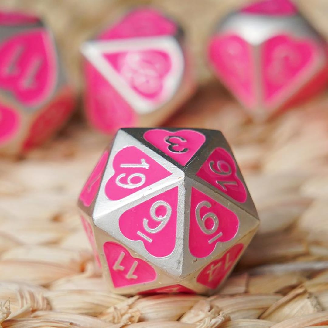 Heart Dice Set, Silver Metal Border, Pink Resin Core, 7-piece DND Dice ...
