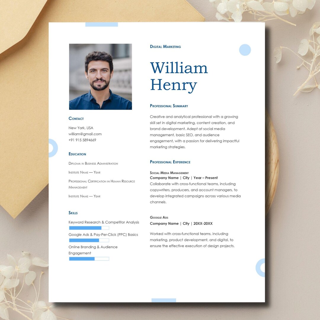Modelo de currículo moderno com foto, CV profissional em Google Docs ...