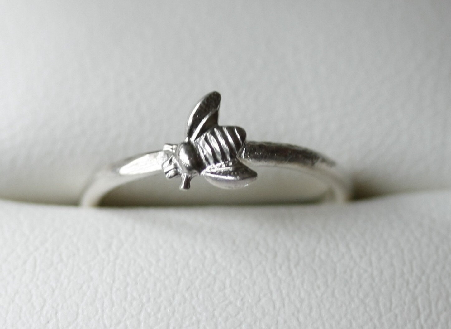 Sterling Silver Bee Ring - Etsy UK