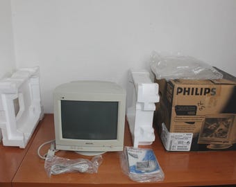 Vintage Lenco 9" CRT Monitor PMM-910 - Etsy