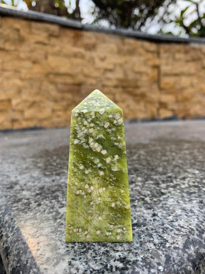 Serpentine Obelisk Tower | Natural Crystal 74mm Green Mineral | 76.2g ...