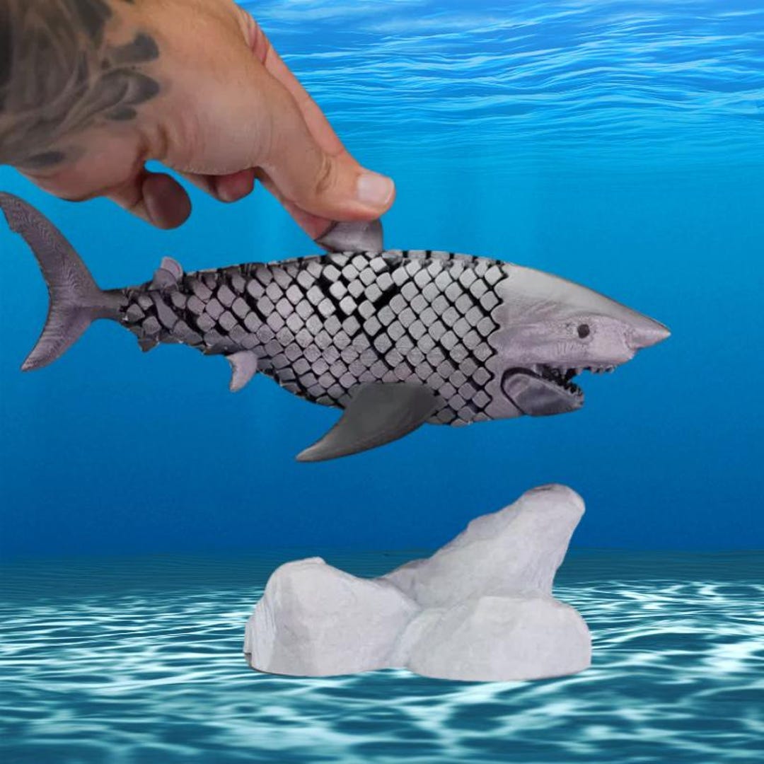 3D Printed Articulated Great White Shark Fidget Toy | Flexi Shark Desk ...
