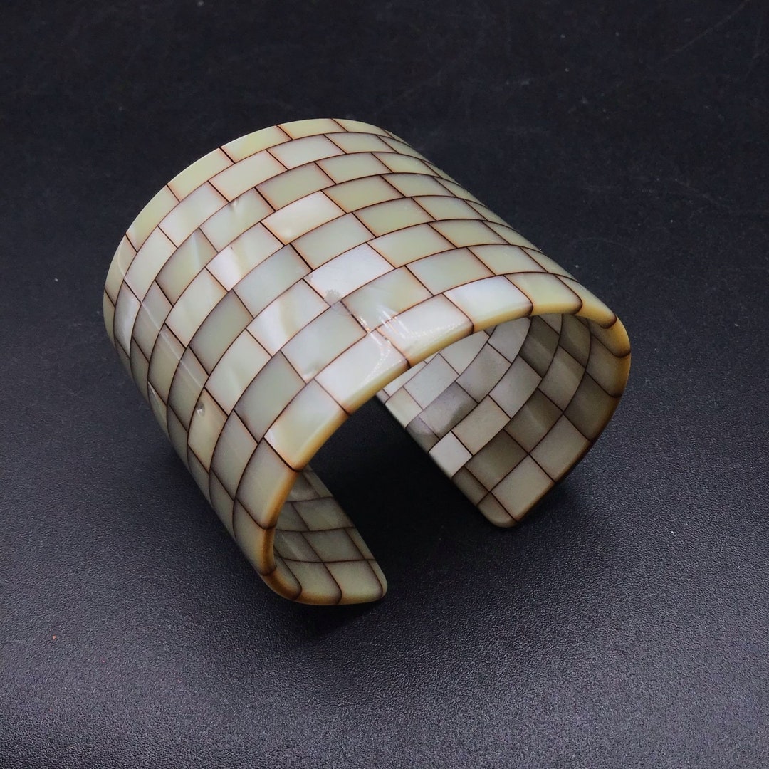 Vintage Small Size Plastic Cuff Bracelet Wide Brick Style Lucite Retro ...