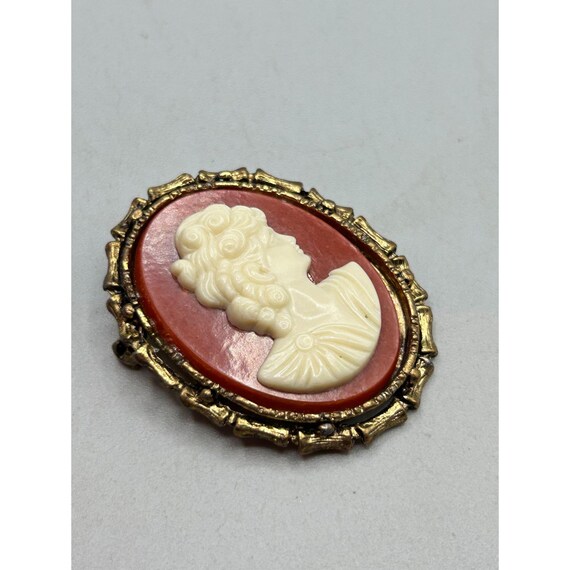 Vintage Celluloid Cameo Pin Small Oval Lady Face Came… - Gem