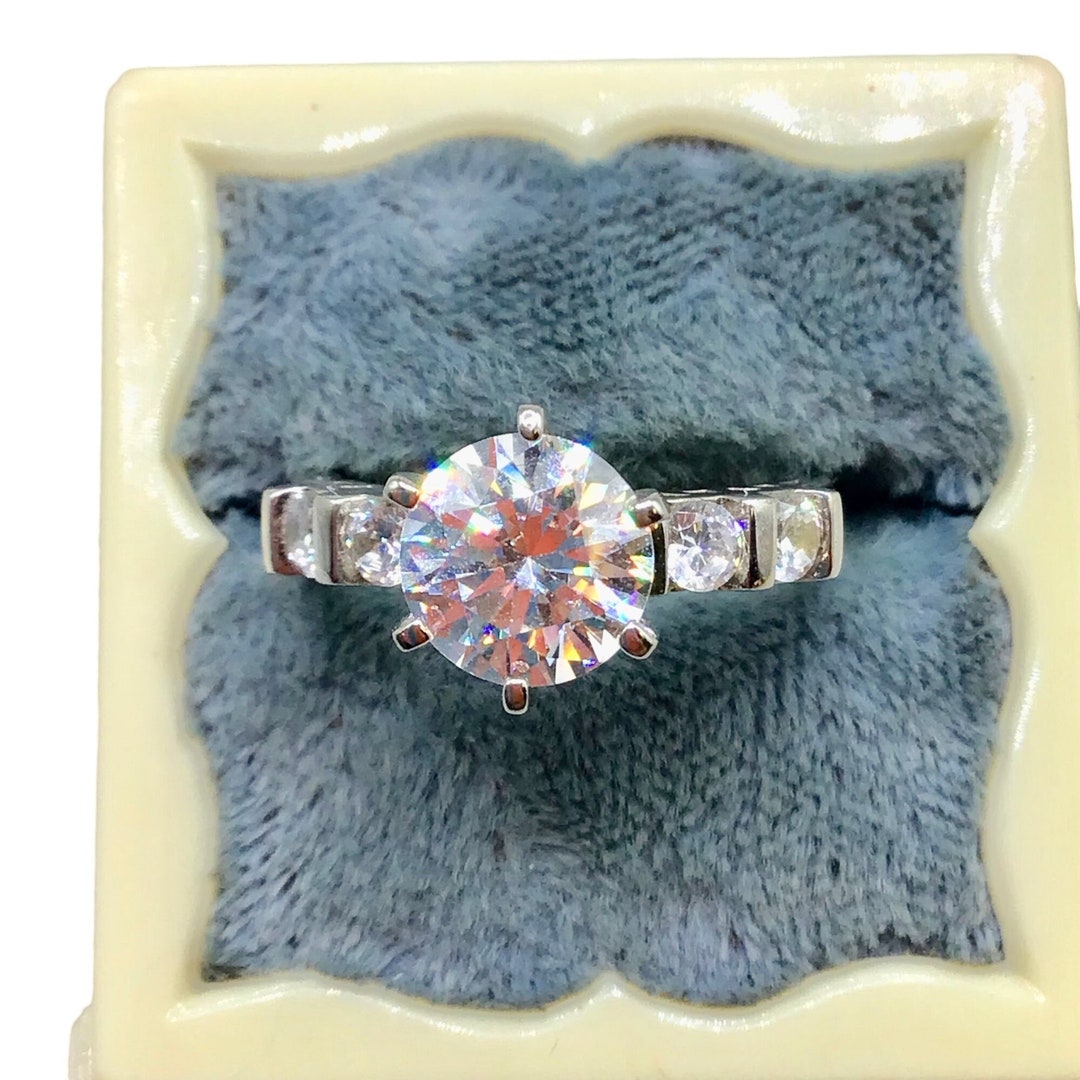 Sterling Silver Ring With CZ Stones Size 6 SETA 925 Elegant Classic ...