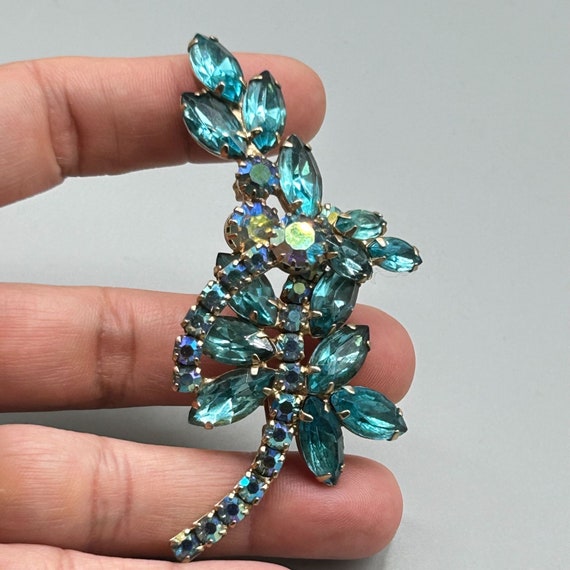 Aqua Blue Aurora Borealis Rhinestones Brooch Vintage … - Gem