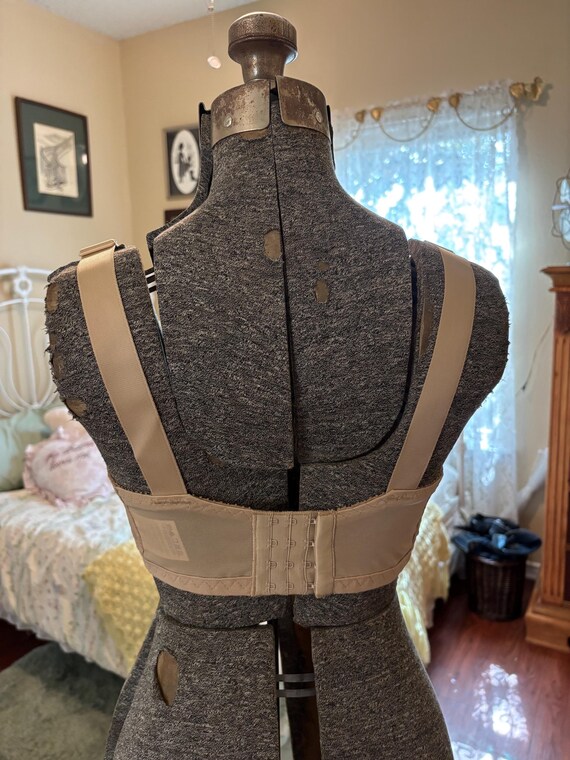 Vintage Bullet Bra | 32FF | Jeunique (048) - Gem