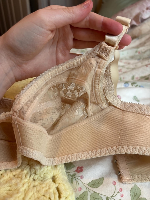 Vintage Bullet Bra | 30C | 35.5 Inch Bust | Jeunique … - Gem