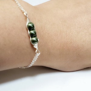 Pea Pod Bracelet, Mothers Day Gift, Mom Bracelet, Two Peas in a Pod ...