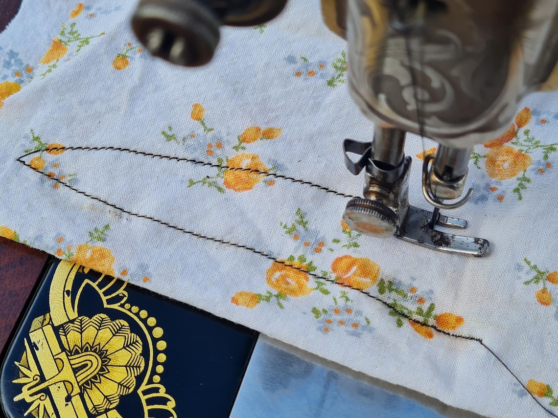 Rare Vintage Singer Sphinx Sewing Machine – Fully Functional ...