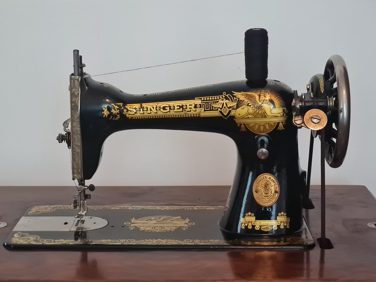 Rare Vintage Singer Sphinx Sewing Machine – Fully Functional ...