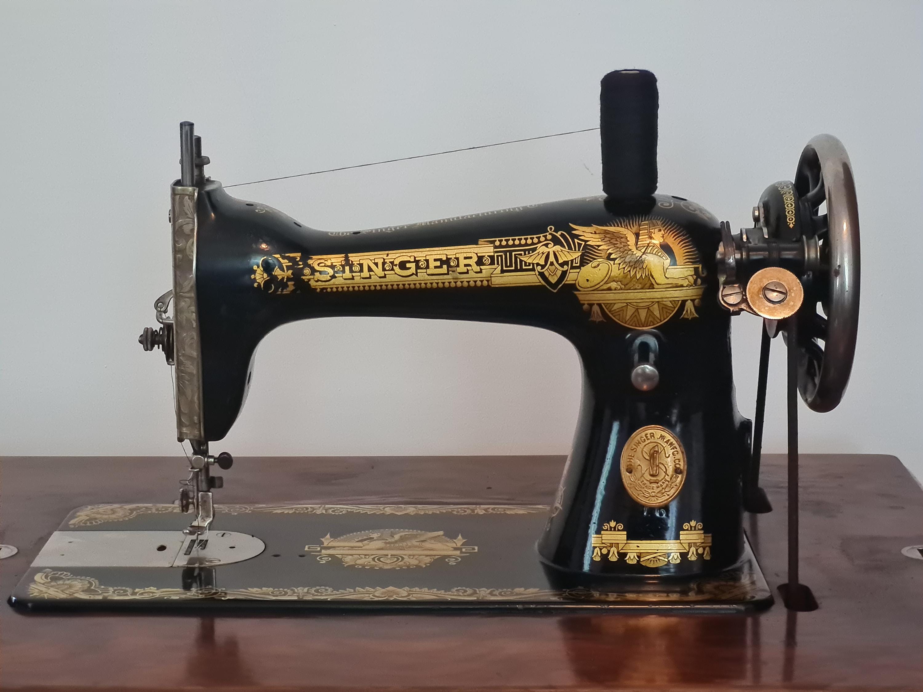 Rare Vintage Singer Sphinx Sewing Machine – Fully Functional ...