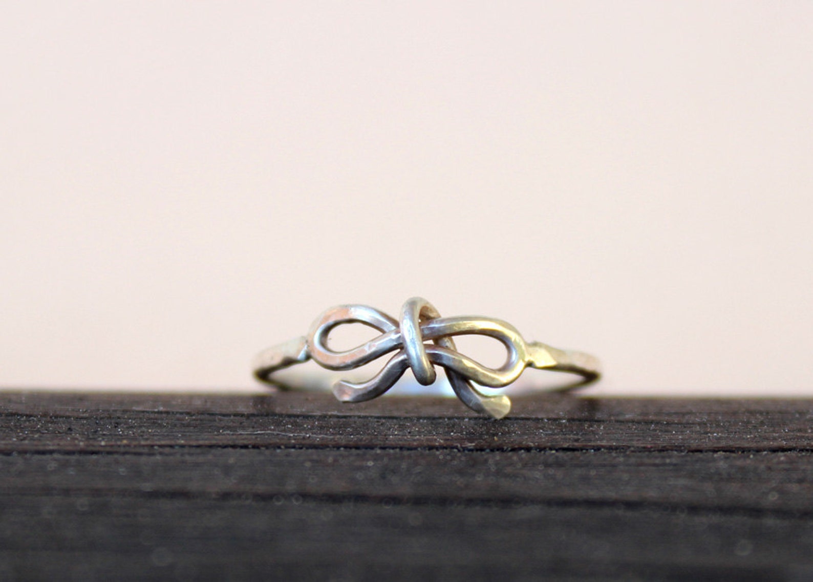 Small Bow Reminder Ring - Etsy