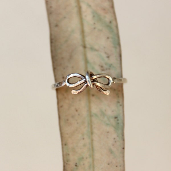 Tiny Bow Ring - Etsy