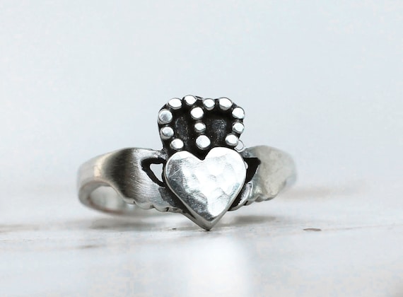 Claddagh ring etsy store