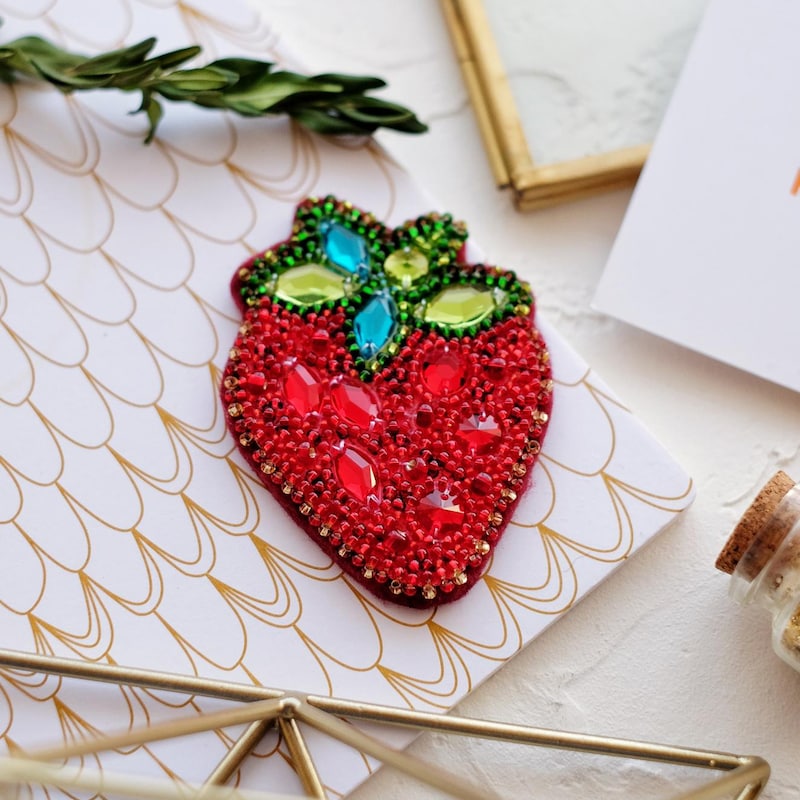 Strawberry Brooch Kit - Etsy