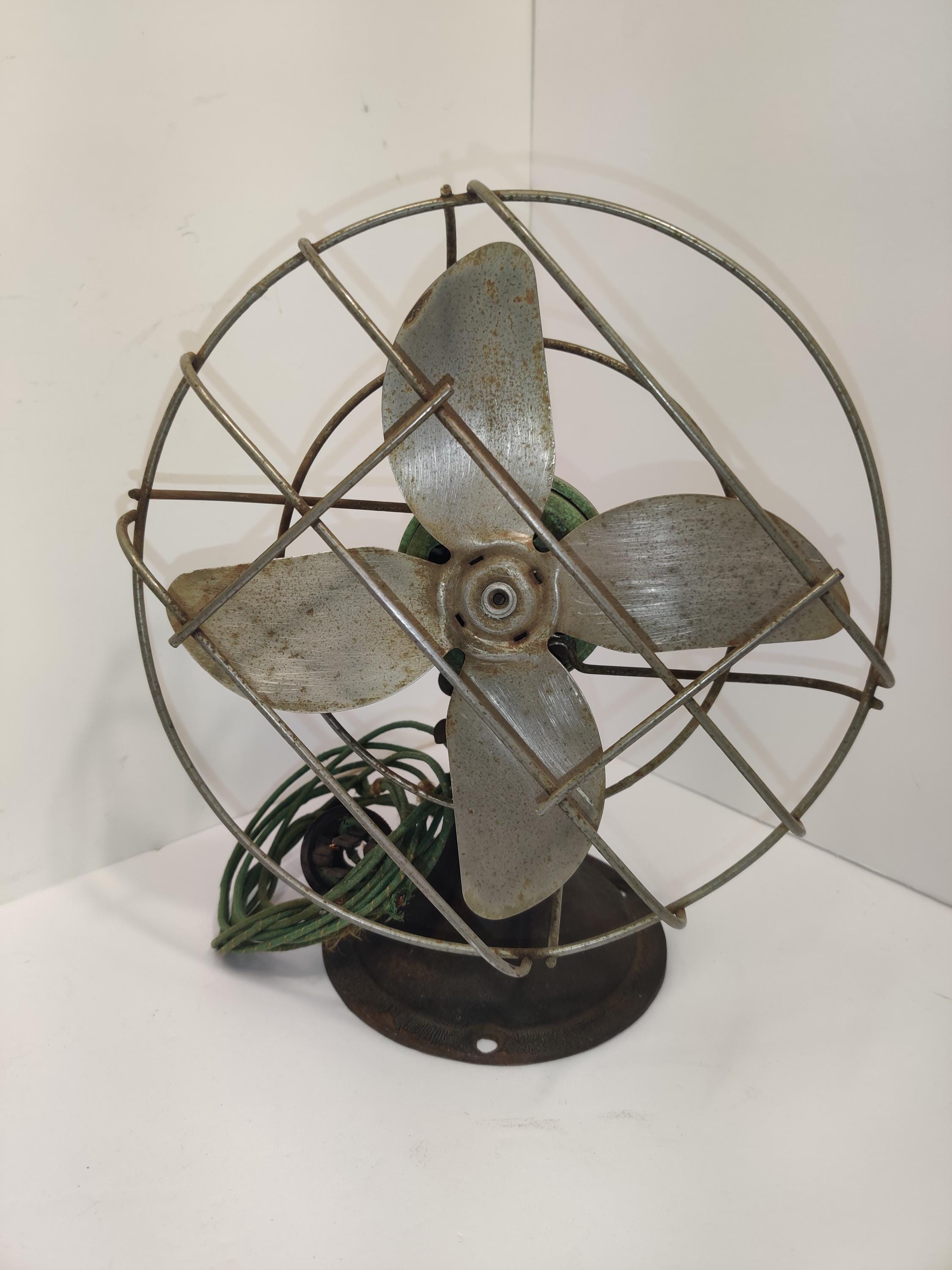 Vintage Metal Desk Fan VERY COOL - Etsy