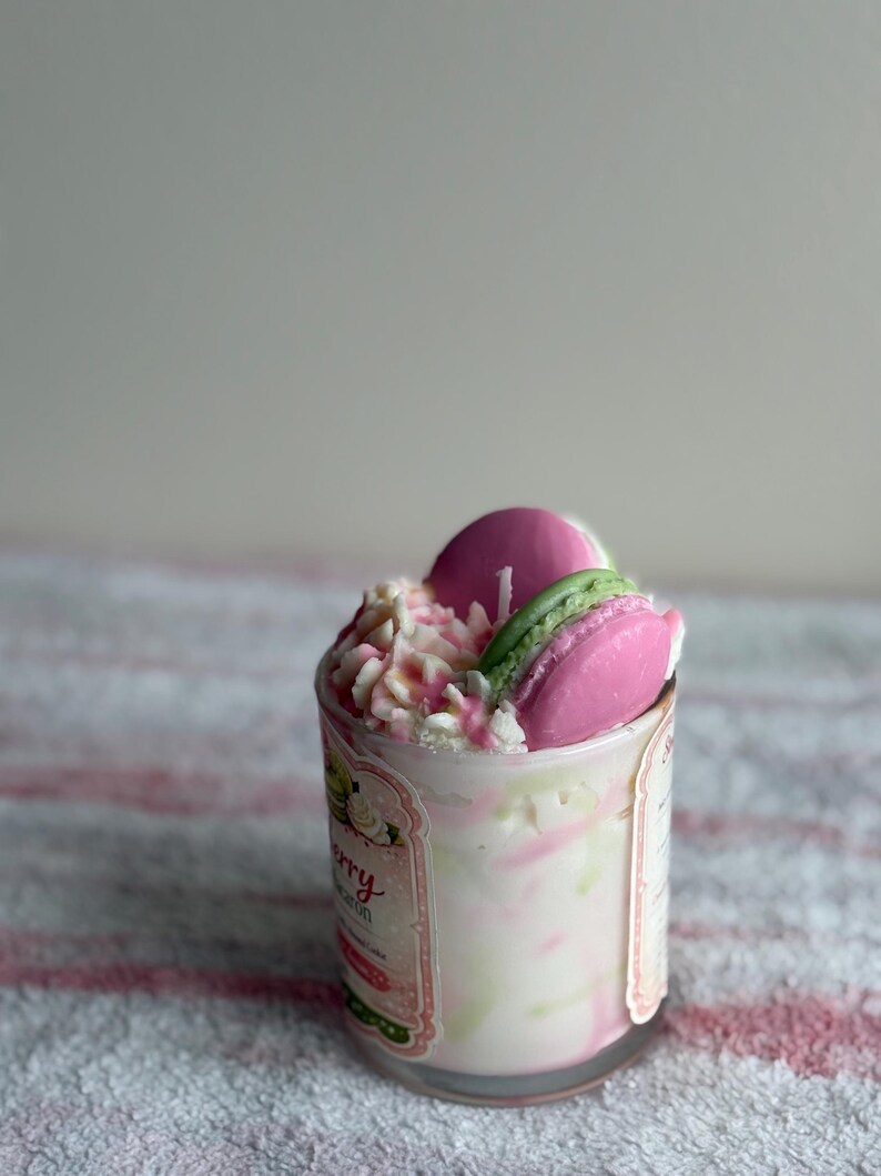 Strawberry Key Lime Macaron Candle – 14 Oz Dessert-inspired Soy Candle ...