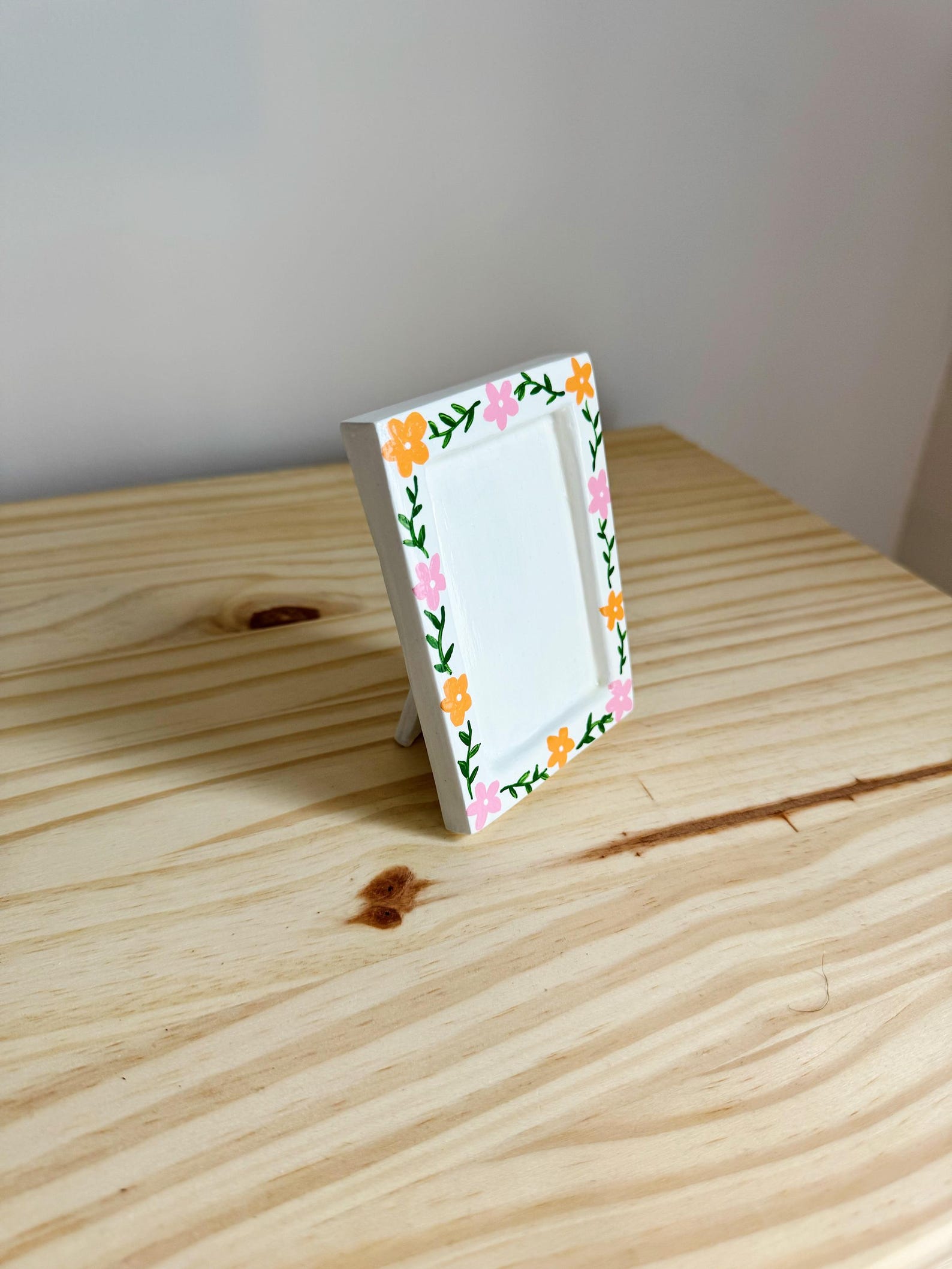 Mini Hand-painted Floral Picture Frame – Spring-inspired White Clay ...