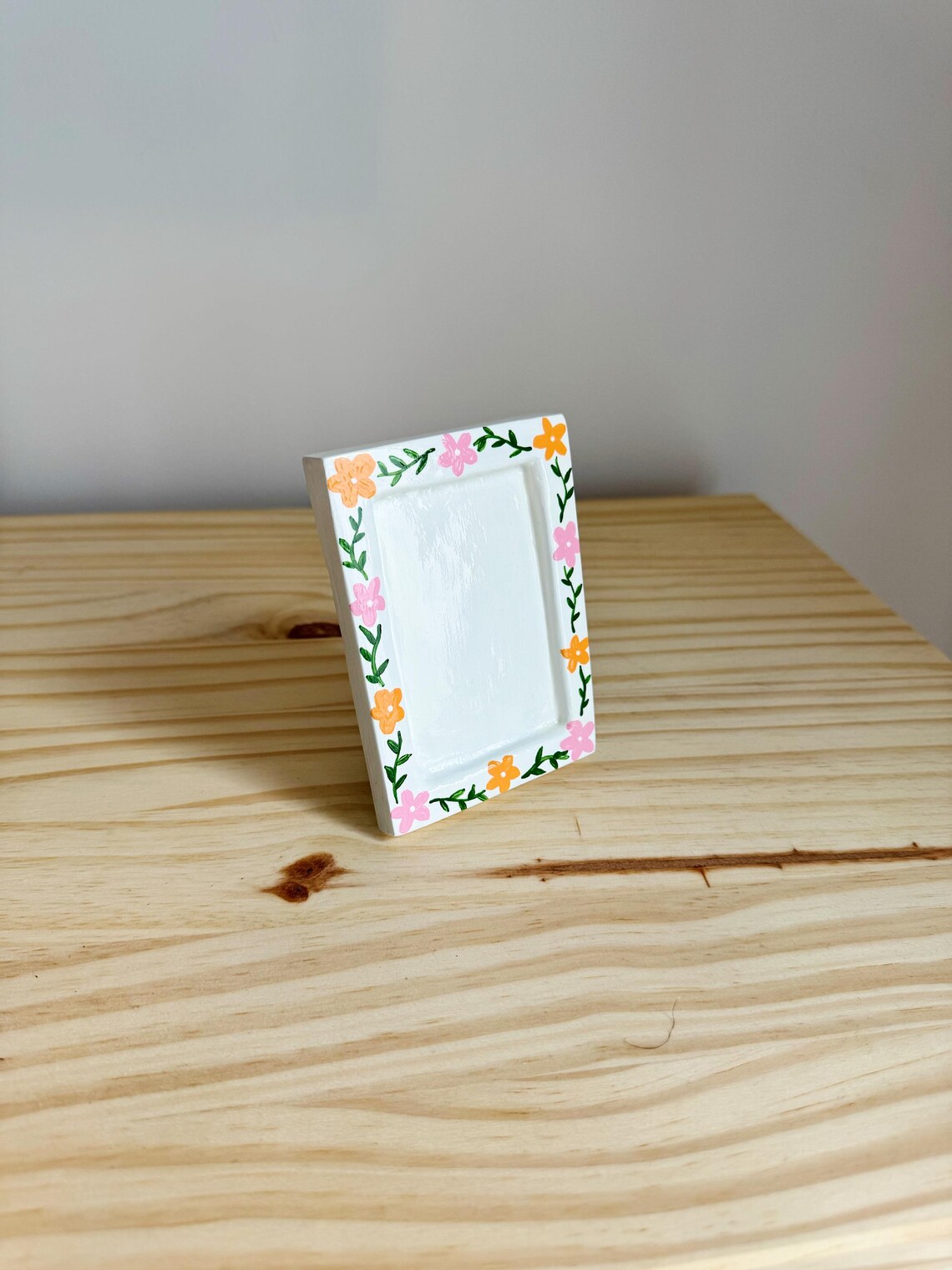 Mini Hand-painted Floral Picture Frame – Spring-inspired White Clay ...