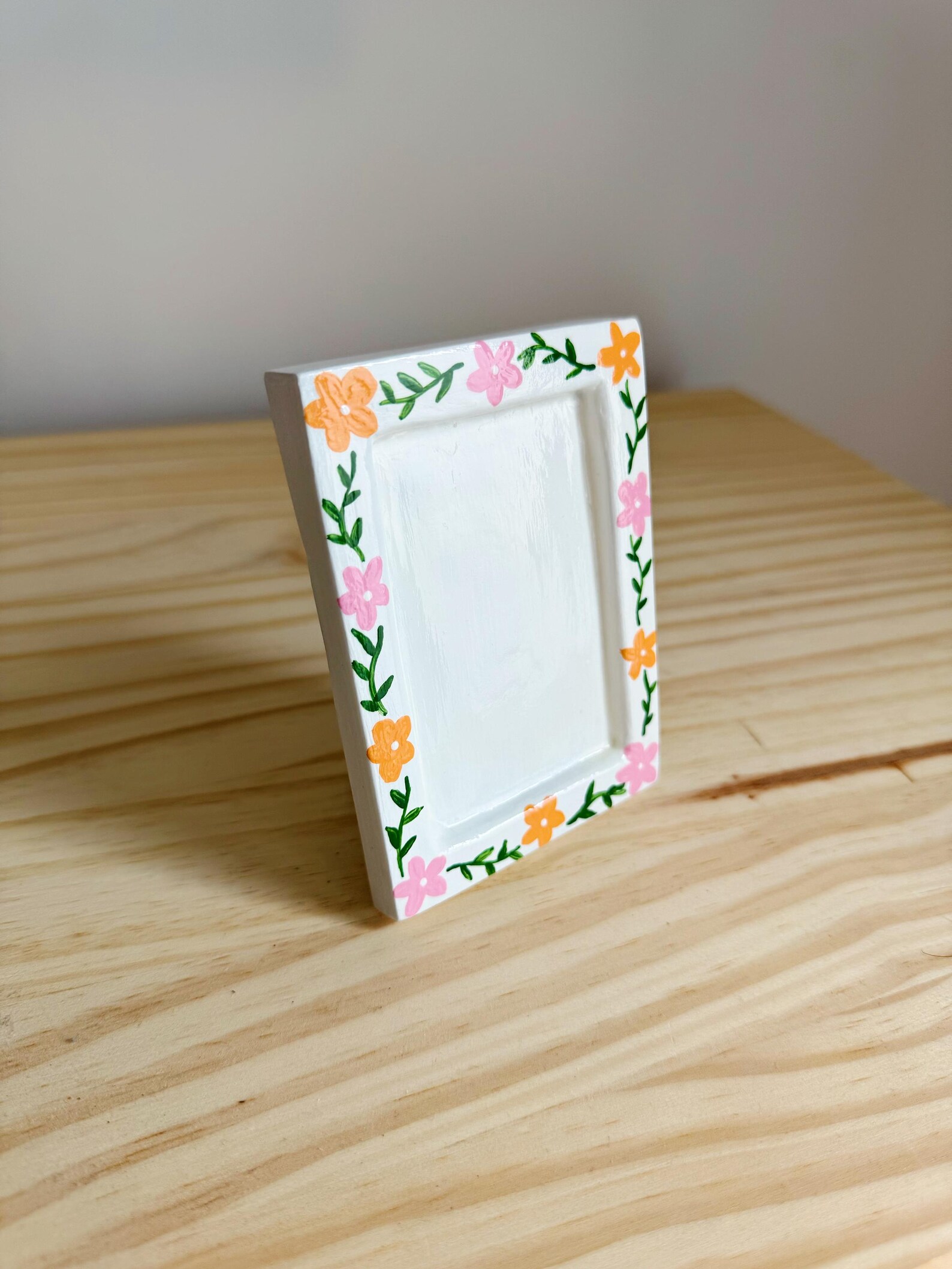 Mini Hand-painted Floral Picture Frame – Spring-inspired White Clay ...