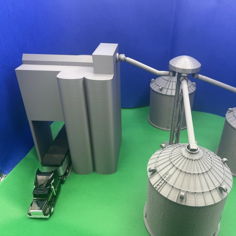 Toy Model Elevator - Etsy