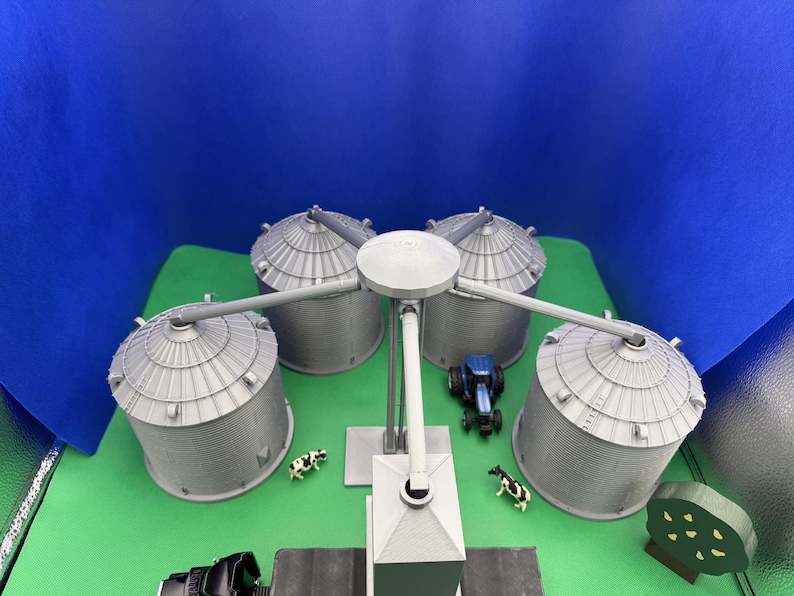 Toy Grain Bin Playset | 4 Bins, Overhead Loadout, HO and 1:64 Scale - Etsy