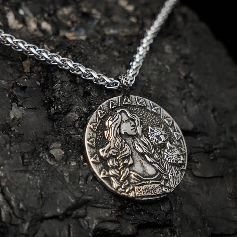 Freya Necklace, Norse Goddess Pendant, Nordic Amulet for Women, Pagan ...