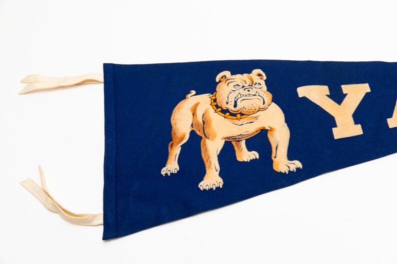 Large Vintage Collegiate Yale University Bulldogs Souvenir Felt Pennant ...