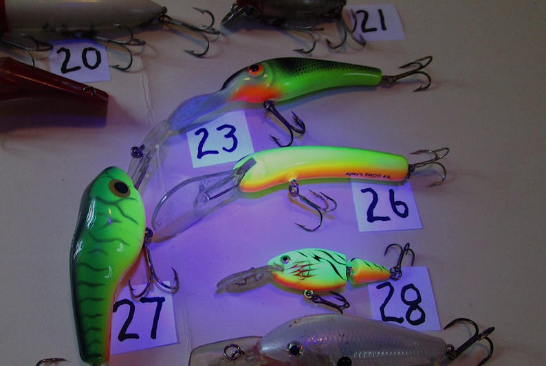 Lot #2 -- FREE SHIPPING Maybe? Choice: Vintage Fishing Tackle Box Lures ...