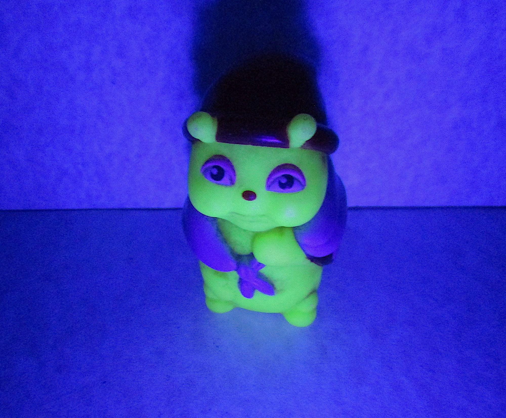 F226 Old Vintage “glo Grannybug” Glo Bug W/leaf! Retro Toy Figure! Glo ...