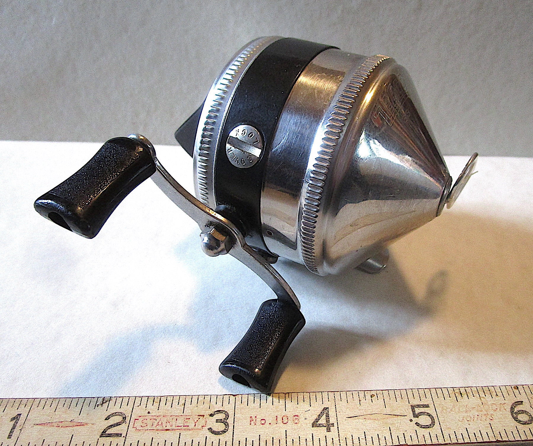 Zebco 33 Classic Fishing Reel