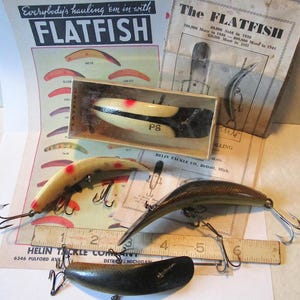 LP262 Lot of 4 Vintage Helin Flatfish + Box, Old Catalog, Color Chart ...