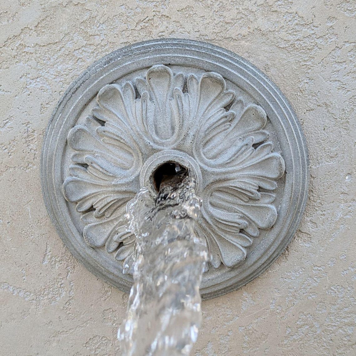 Concrete Water Spout Rosette 8" Pool Water Feature Wall Fountain ...