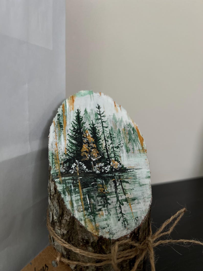 Hand-painted Forest Animal Wood Slice: Natural Tree Stump Art - Etsy