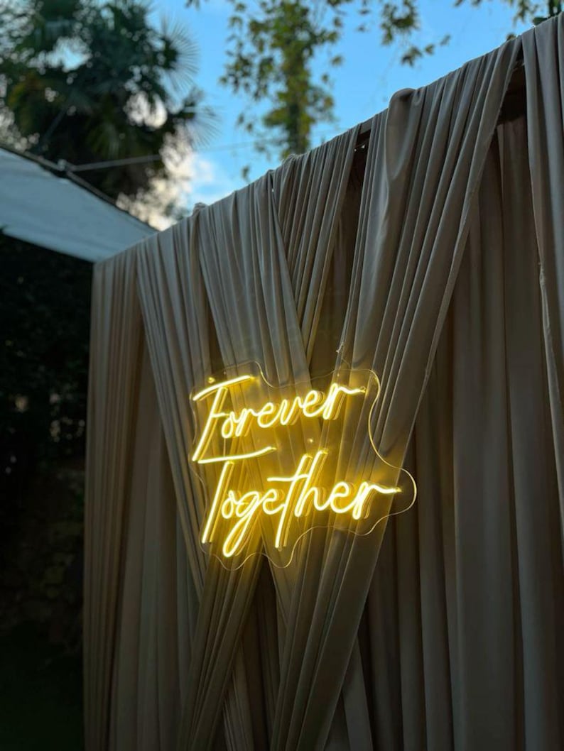 Custom Mr & Mrs LED Neon Sign, Bride to Be Decor - Etsy