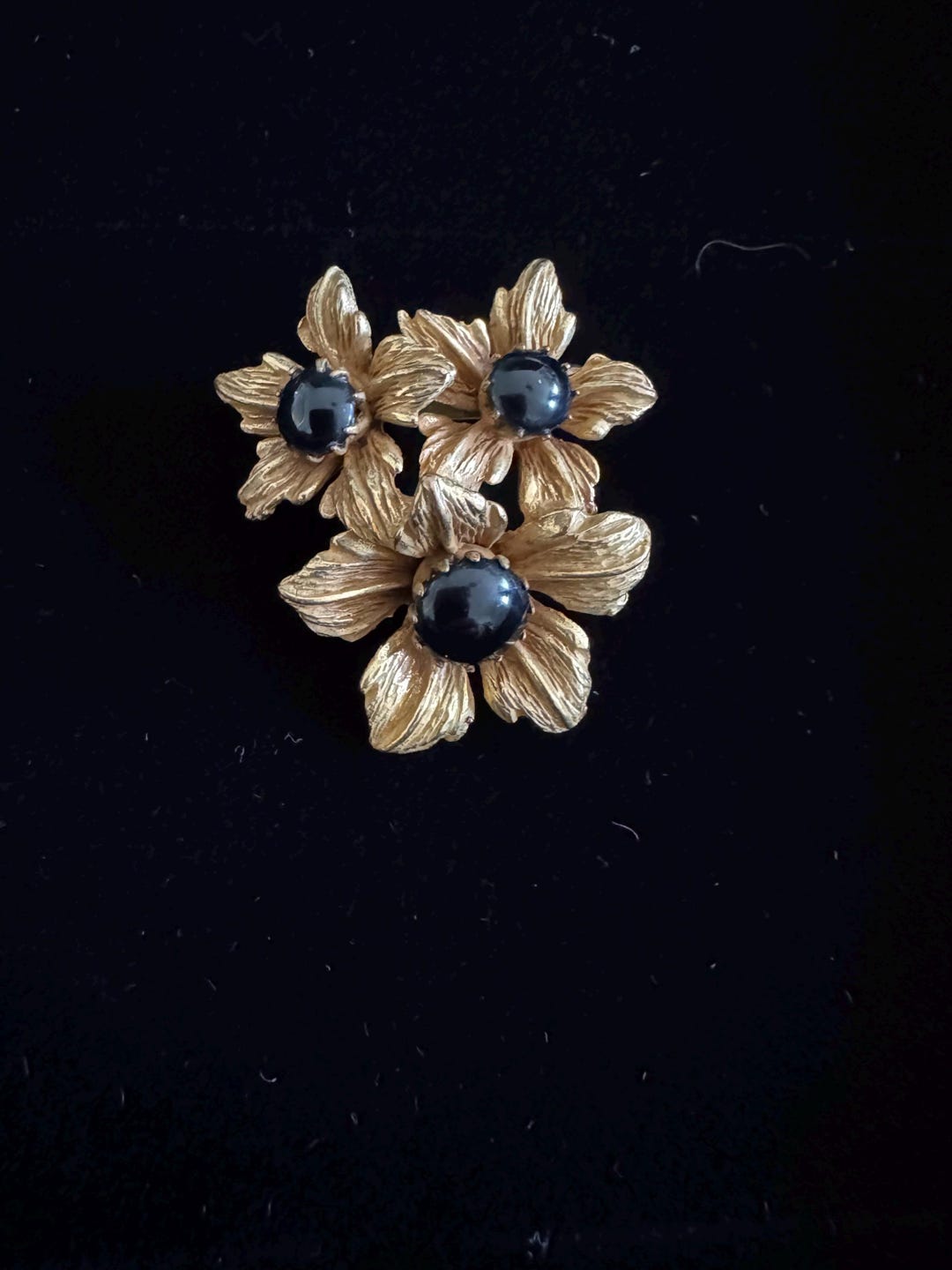 Original by Robert Gold Tone Three Flower Brooch - Etsy
